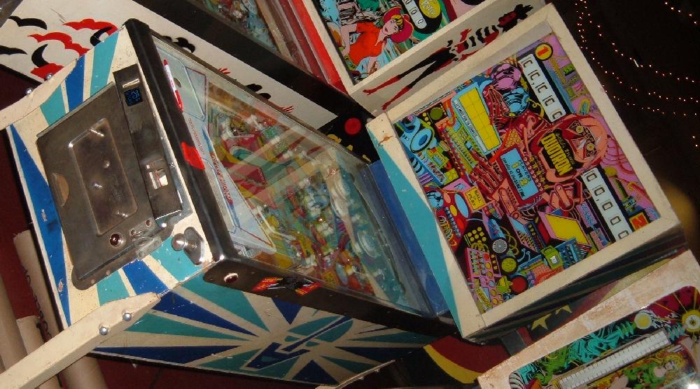 Gottlieb Duotron and Magnatron pinball machine 1974